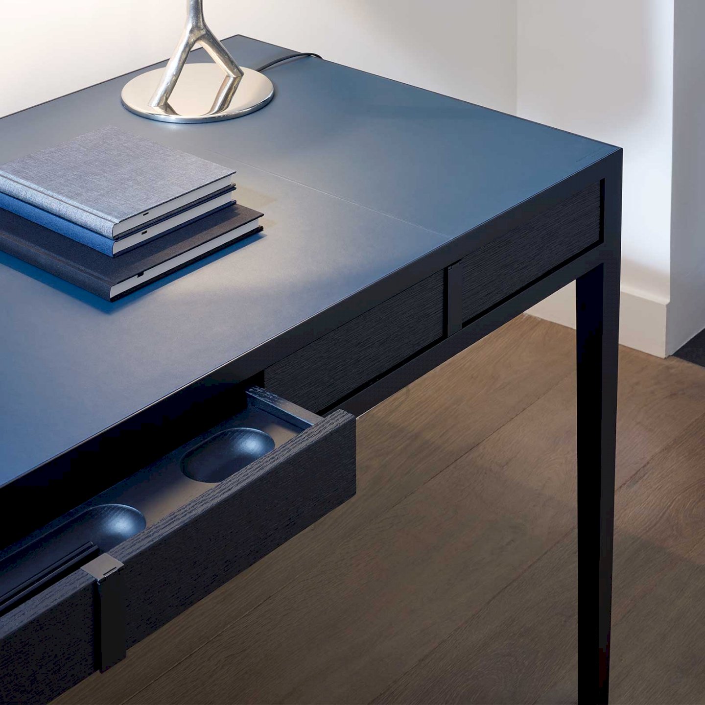 Longitude — Desks, Furniture and Lighting — Liaigre